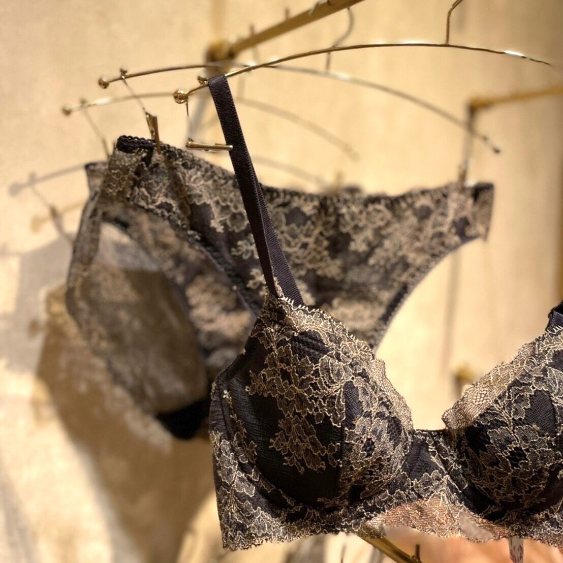 Poppy Underwire Bra｜Navy | Lilipiache New York