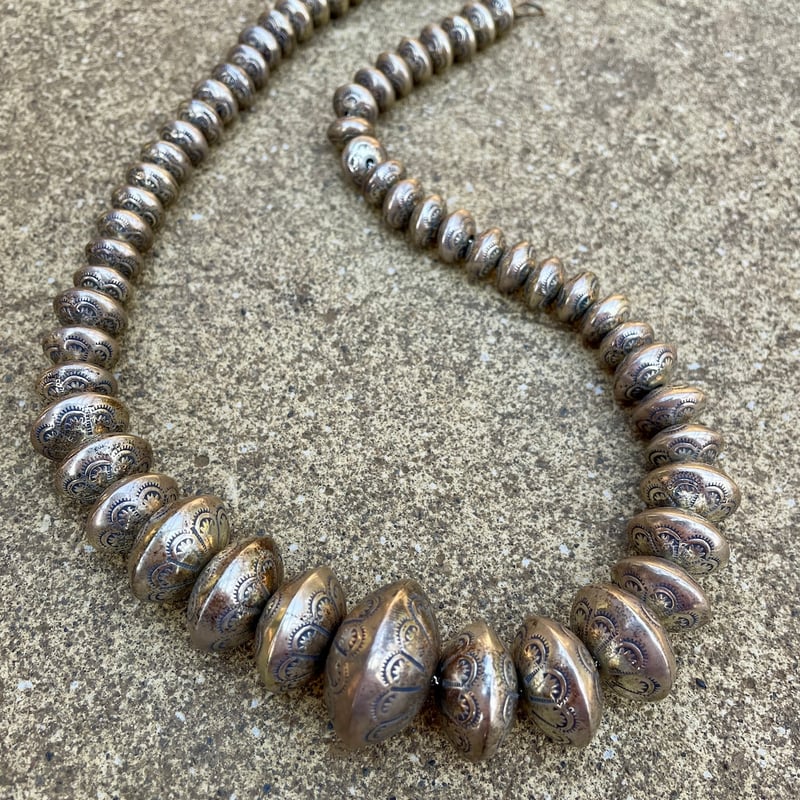 Navajo pearl necklace *large - Old Stock | DOWN Navajo pearl necklace *large - Old Stock | DOWN