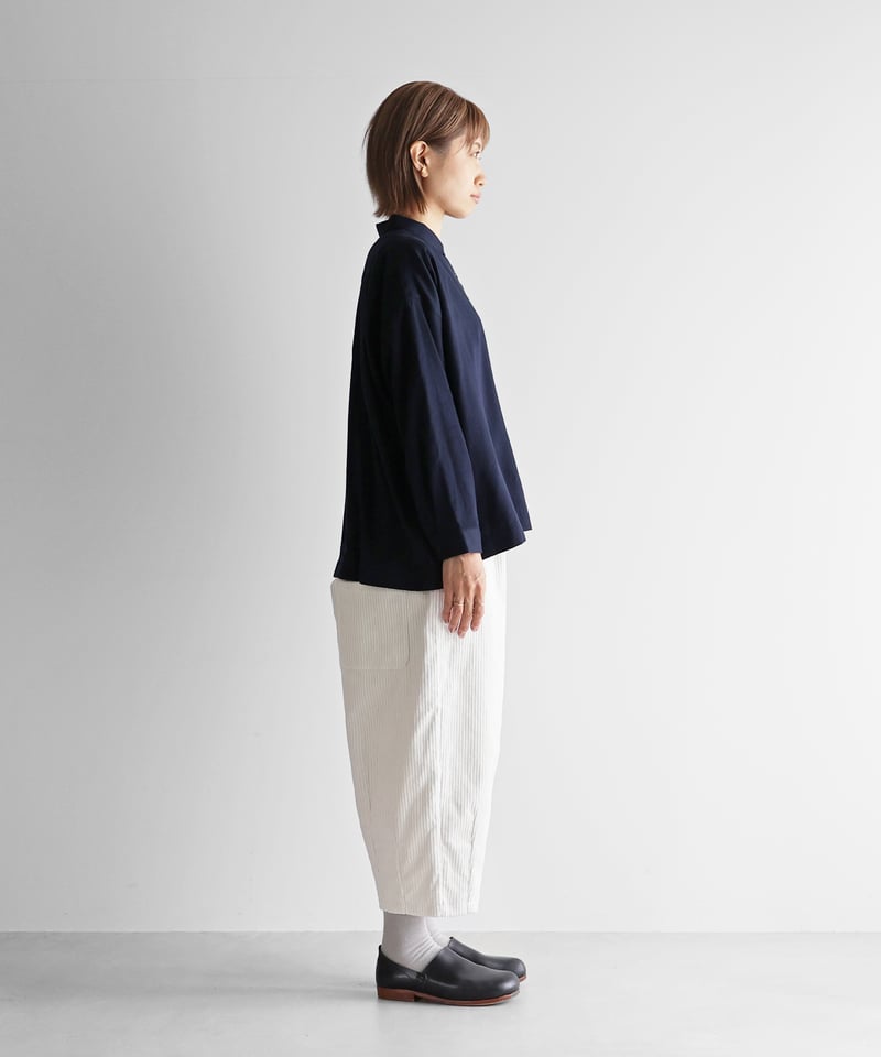 HUIS | シャトルコーデュロイバルーンパンツ(極太畝・オフ HUIS | シャトルコーデュロイバルーンパンツ(極太畝・オフ