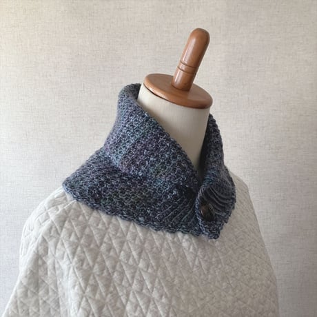 【ダウンロード版編み図】地模様の襟付きネックウォーマー | かぎ針編み雑貨の編み図 ATELI...
