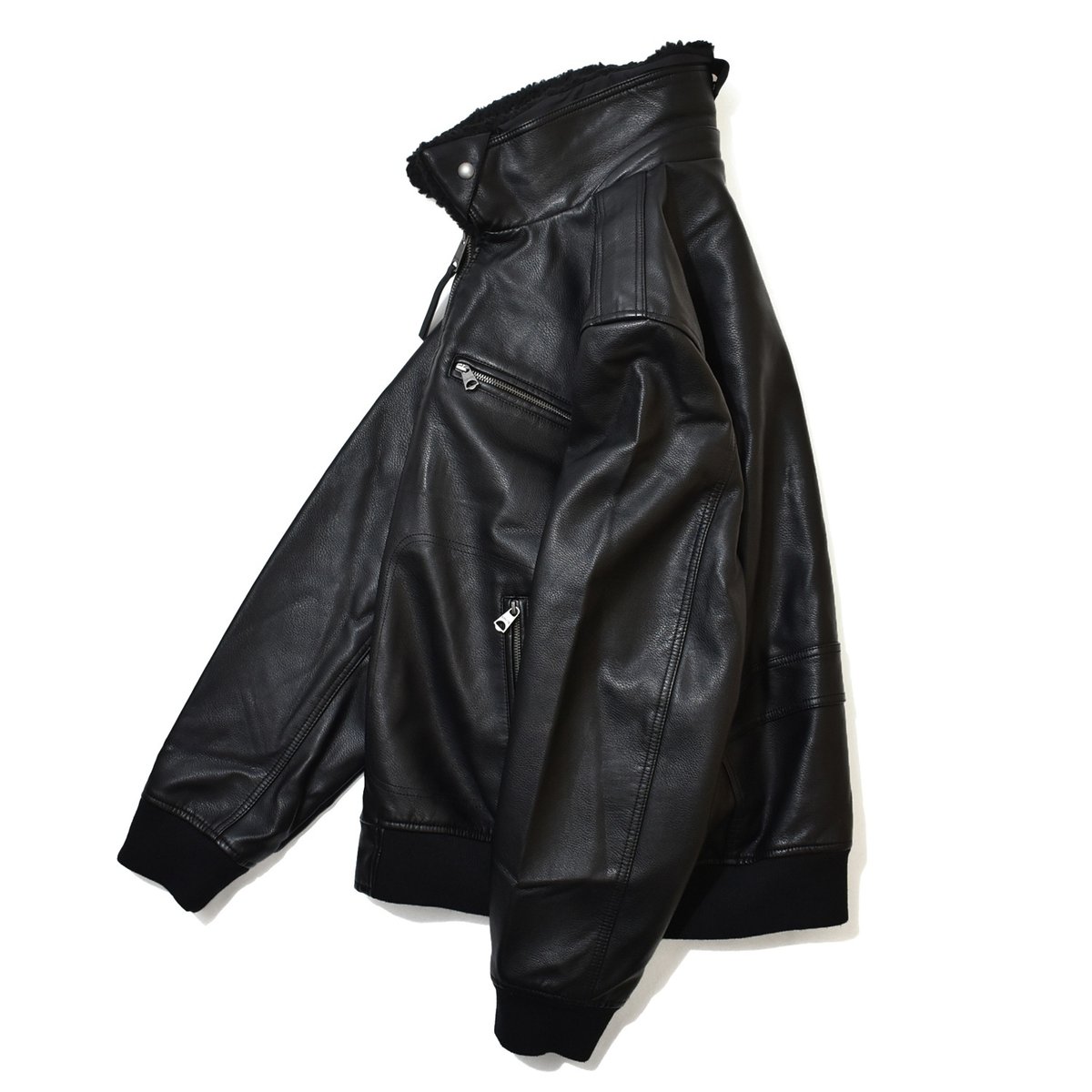 US Levi's Leather Bomber Jacket - Black | RULEZ US Levi's Leather Bomber Jacket - Black | RULEZ