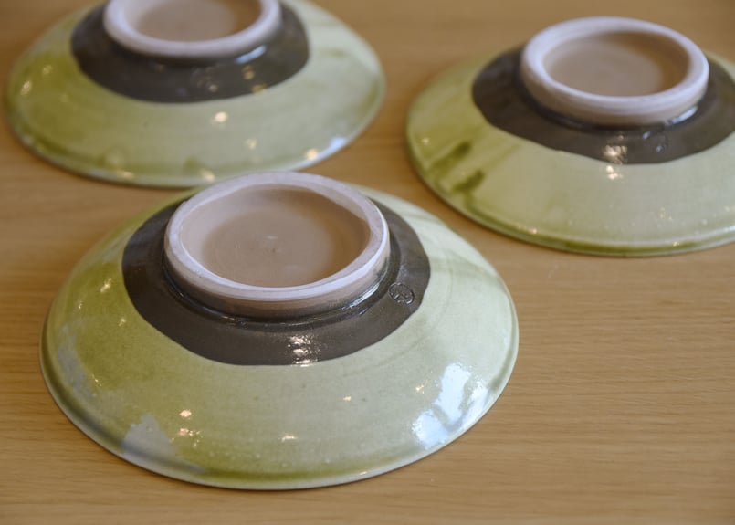 小鹿田焼(坂本庸一窯) 5寸皿 緑 Onta ware Onta-yaki Japanese 小鹿田焼(坂本庸一窯) 5寸皿 緑 Onta ware Onta-yaki Japanese