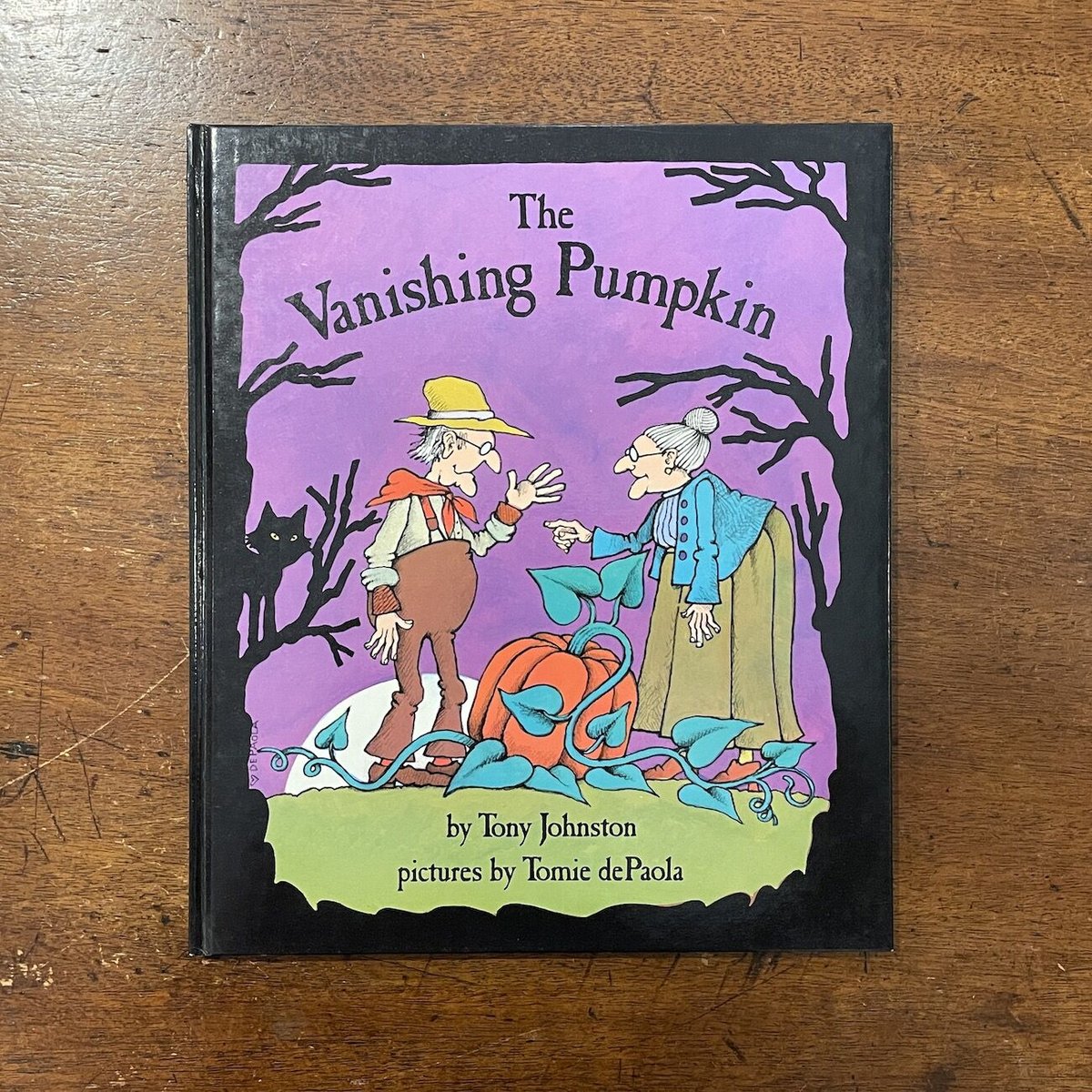 「The Vanishing Pumpkin」Tony Johnston Tomie dePa...