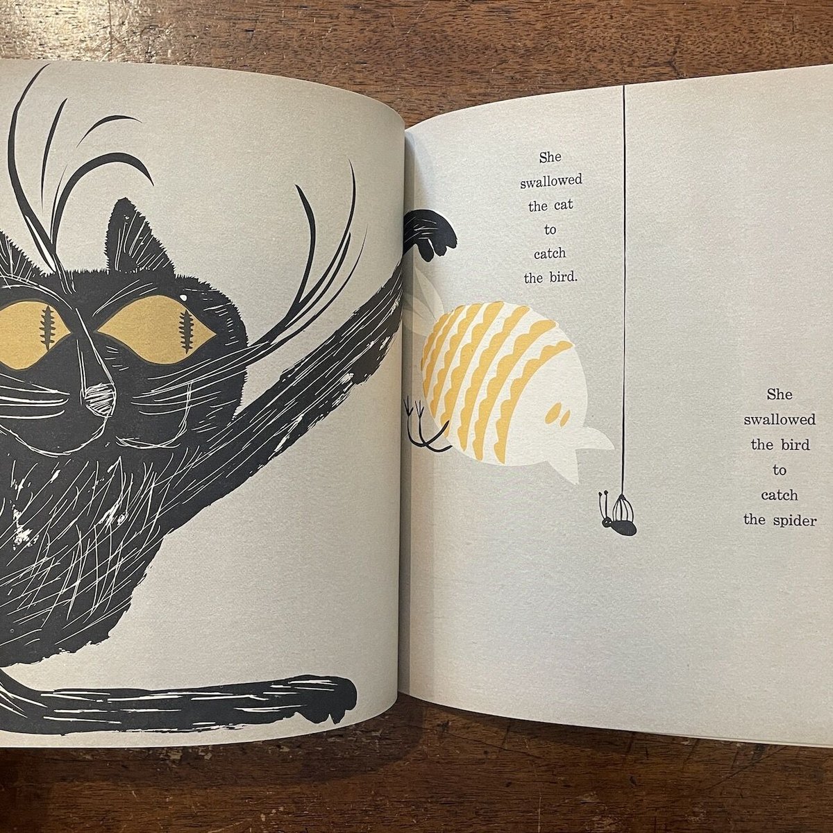 「I Know an Old Lady」Rose Bonne Abner Graboff