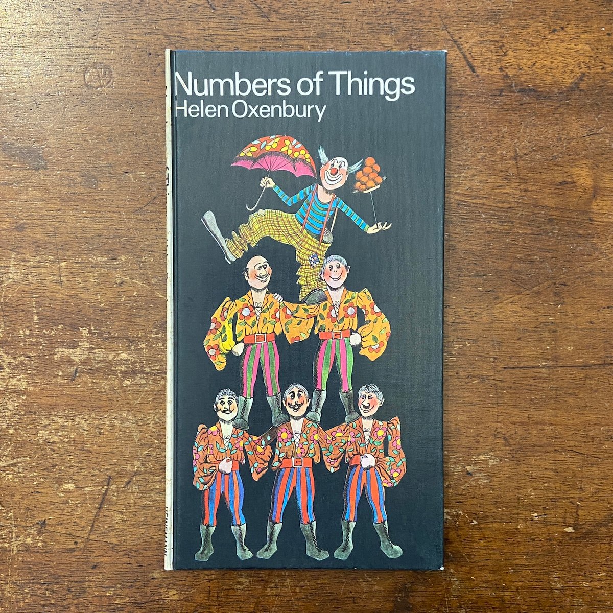 「Numbers of Things」Helen Oxenbury（ヘレン・オクセンバリー）