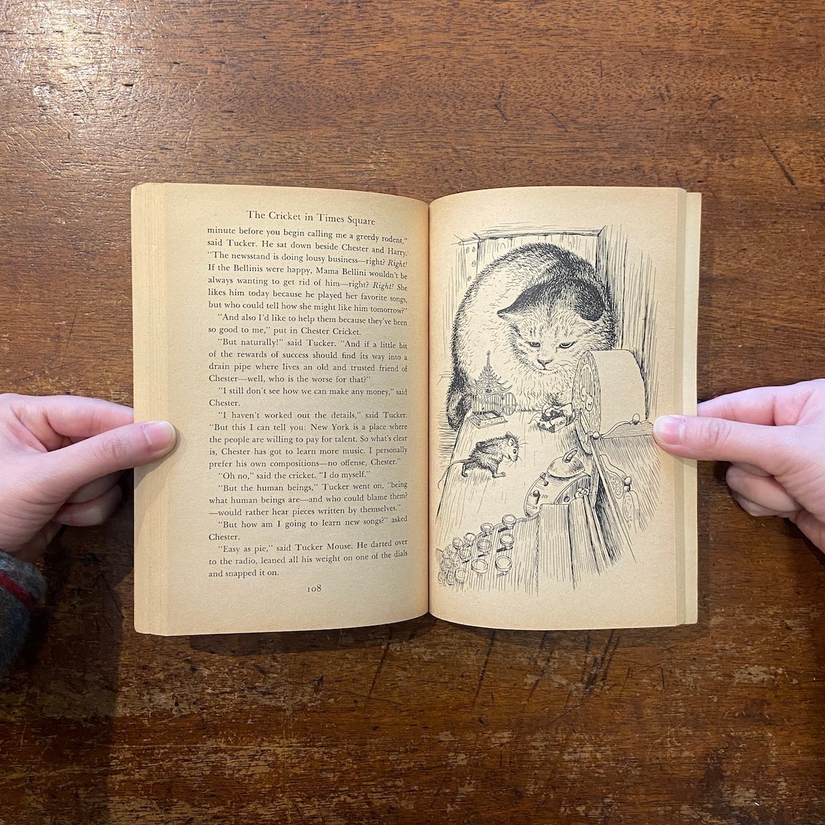 「The Cricket in Times Square」George Selden Gart...