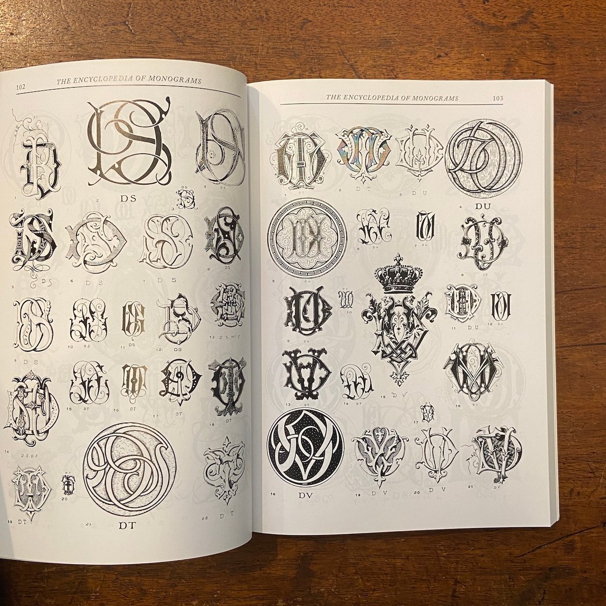 「The Encyclopedia of Monograms 」Leonard G. Lee ...