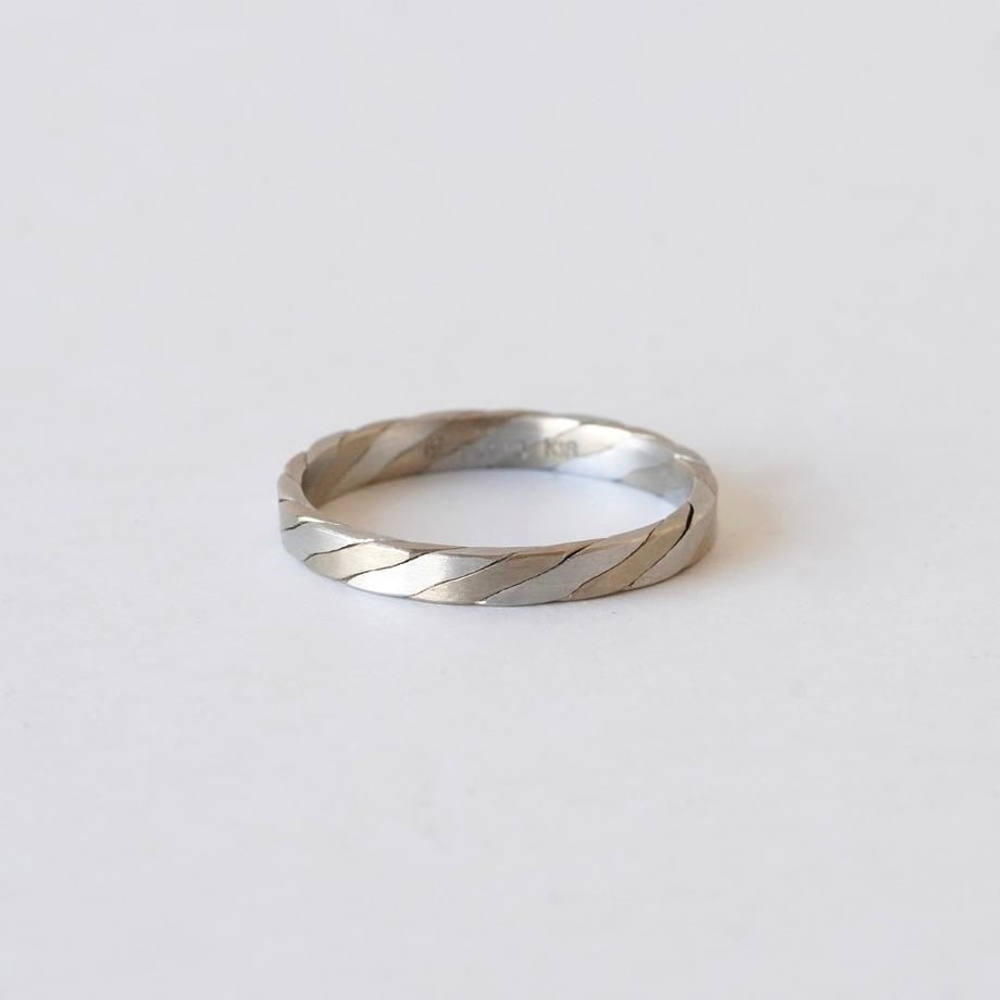 Half herringbone ring with twisted / ハーフ ヘリンボーン...
