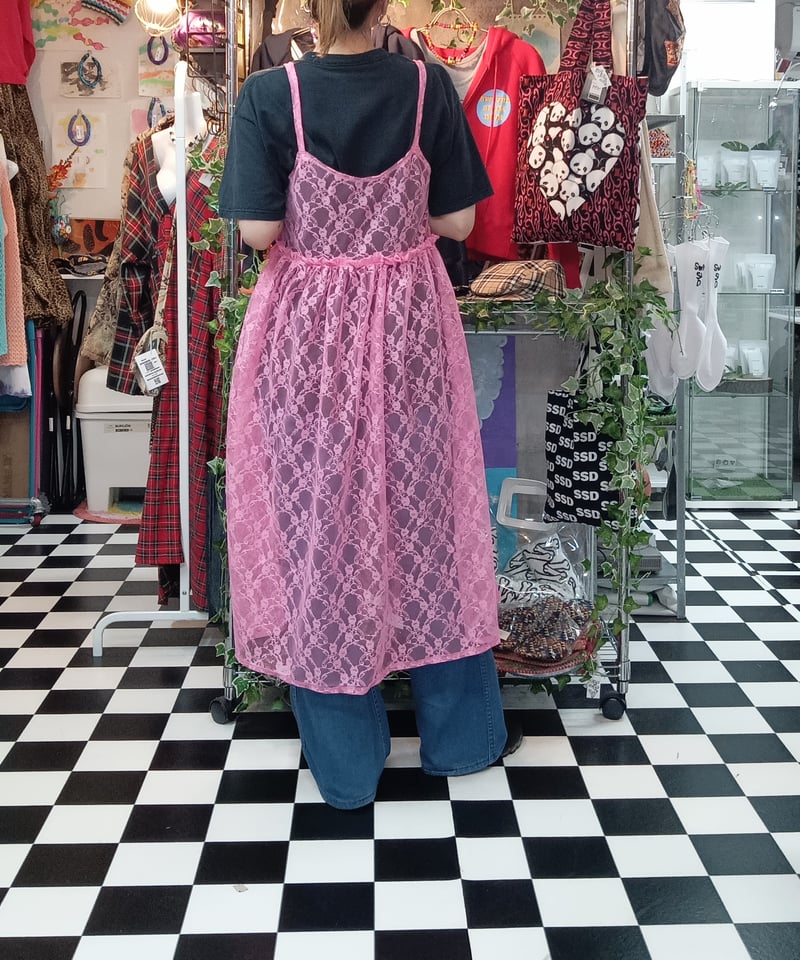 花柄レース ギャザーキャミワンピース:ピンク | SWIVEL SLUM DIVE 花柄レース ギャザーキャミワンピース:ピンク | SWIVEL SLUM DIVE