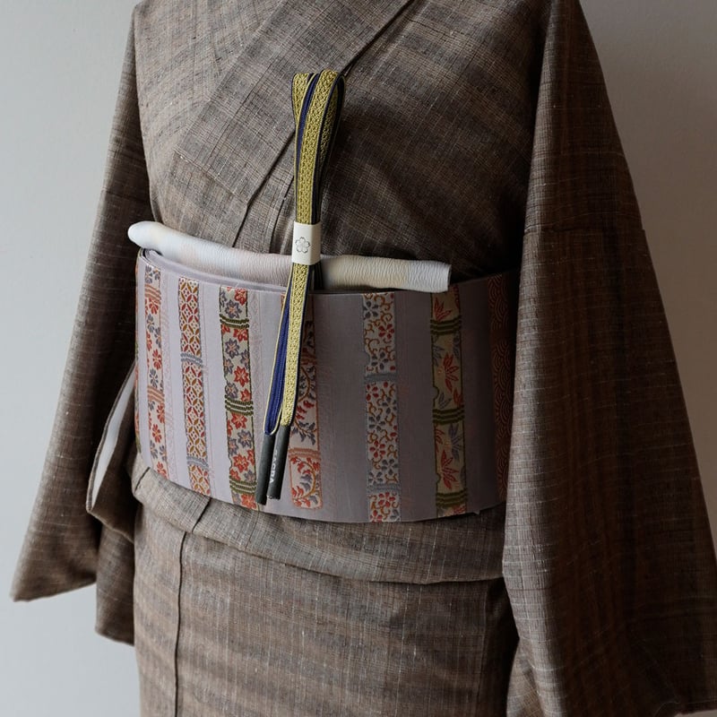 袷】トールサイズ 薄茶色系濃淡 横縞文紬 | 大山キモノ・ちぇら 袷】トールサイズ 薄茶色系濃淡 横縞文紬 | 大山キモノ・ちぇら