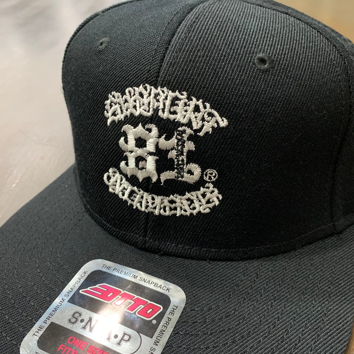 SUPPORT 81 NOMADS JAPAN CASPER 81 Logo Snap bac...