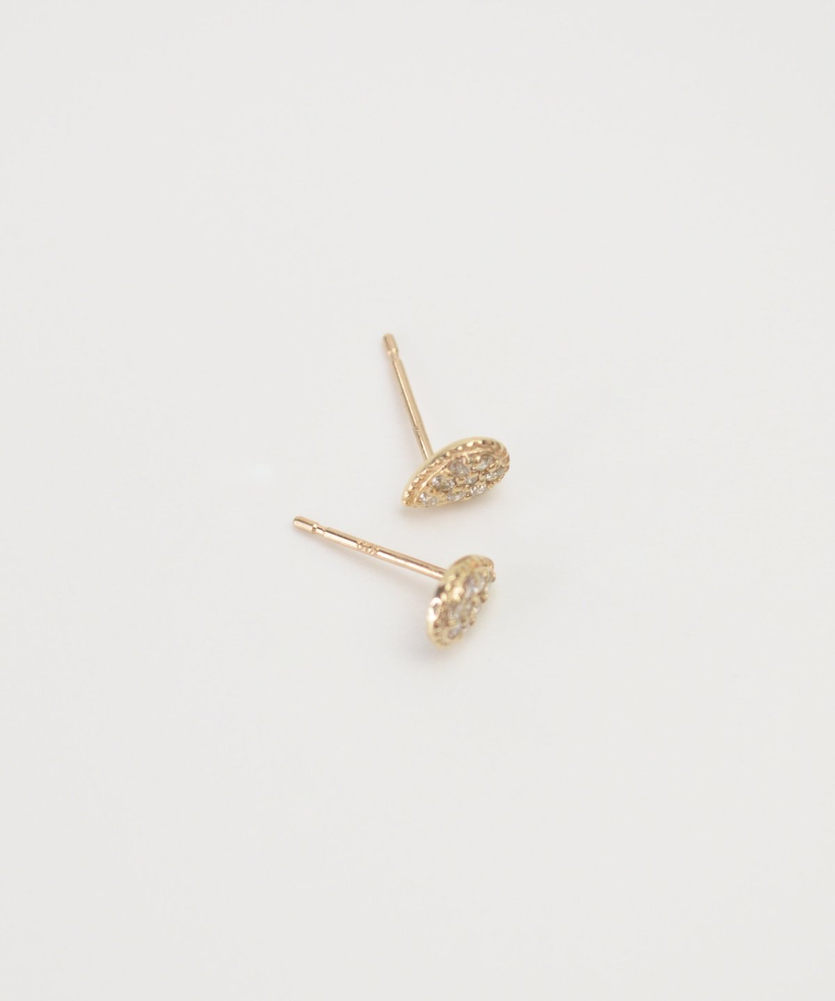 anq.】K10 ペアシェイプ ダイヤモンドパヴェピアス | KU anq.】K10 ペアシェイプ ダイヤモンドパヴェピアス | KU