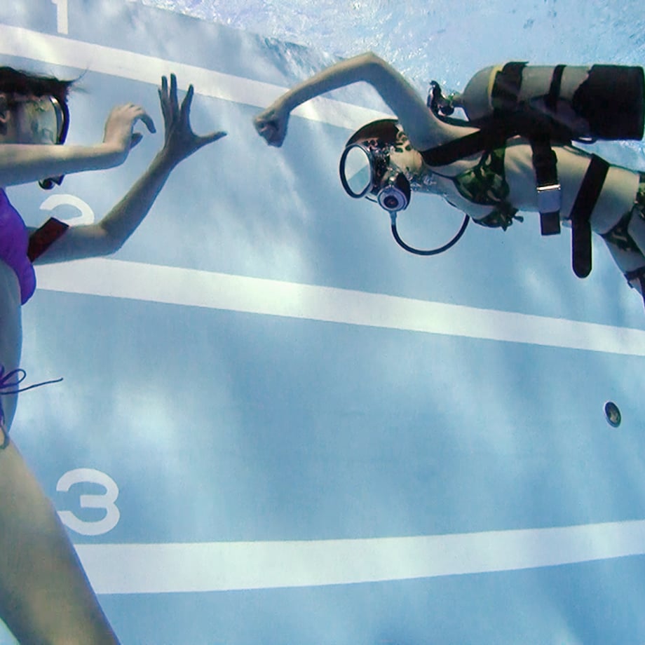 underwater battle | antiqu-scuba shopping