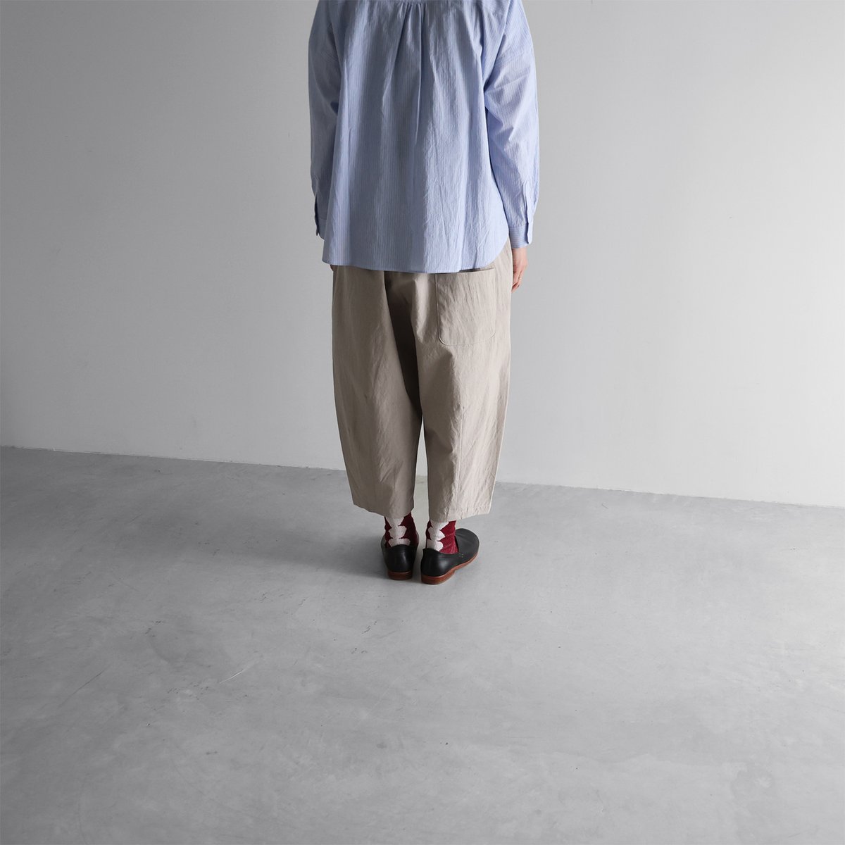 ウォッシャブルウールコットンバルーンパンツ（ミルクティ）【ユニセックス】506 | HUIS ...