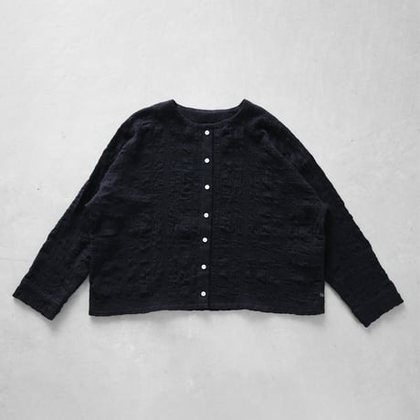 “HUIS×尾州”縮絨綿ウールガーゼショートカーディガン（ブラック）【レディス】704 | H...