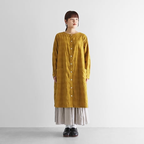 柄二重織シャトルジャガードワンピース（マスタード）【レディス】U203 | HUIS onli...