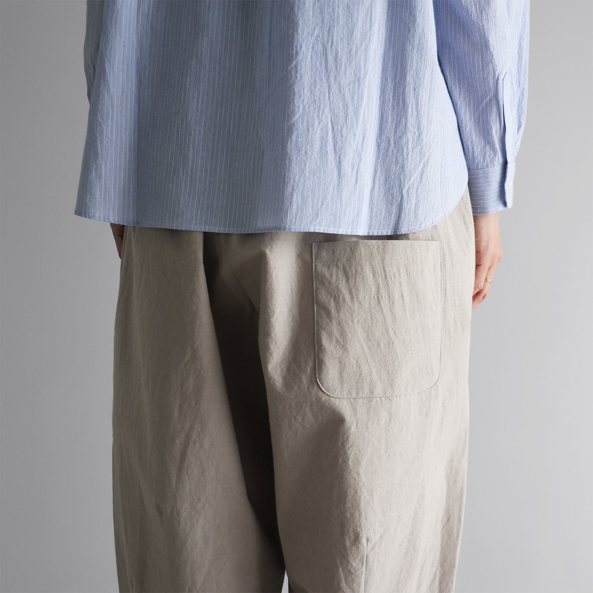 ウォッシャブルウールコットンバルーンパンツ（ミルクティ）【ユニセックス】506 | HUIS ...