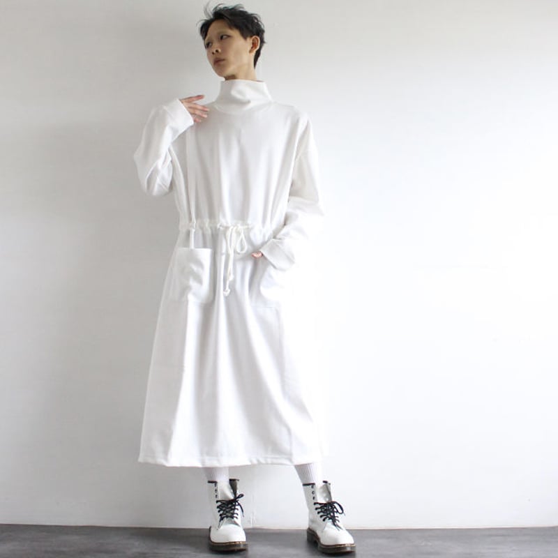 albino】 トゥニカ風ウエストコード付きボトルネックマキシ albino】 トゥニカ風ウエストコード付きボトルネックマキシ