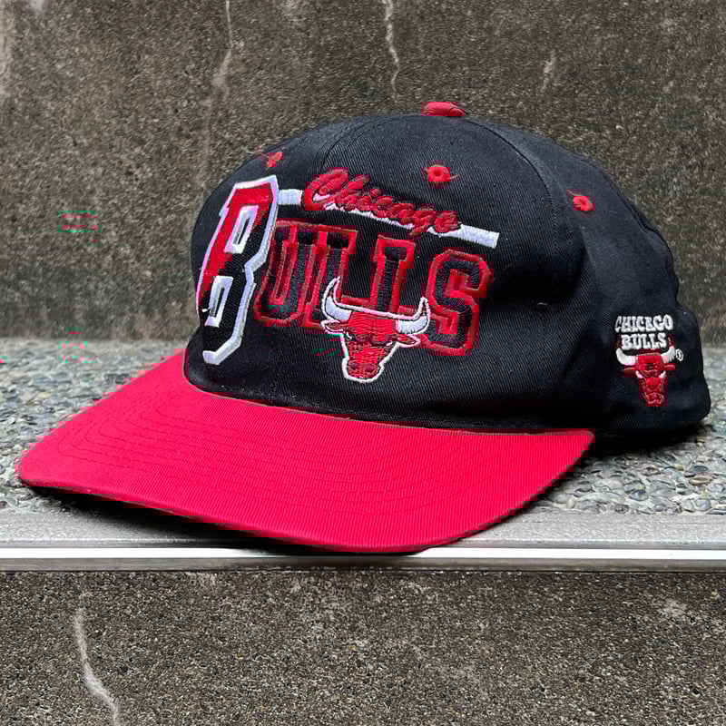 NBA BULLS/シカゴブルズ ロゴキャップ 90年代 (DEADSTOCK NBA BULLS/シカゴブルズ ロゴキャップ 90年代 (DEADSTOCK