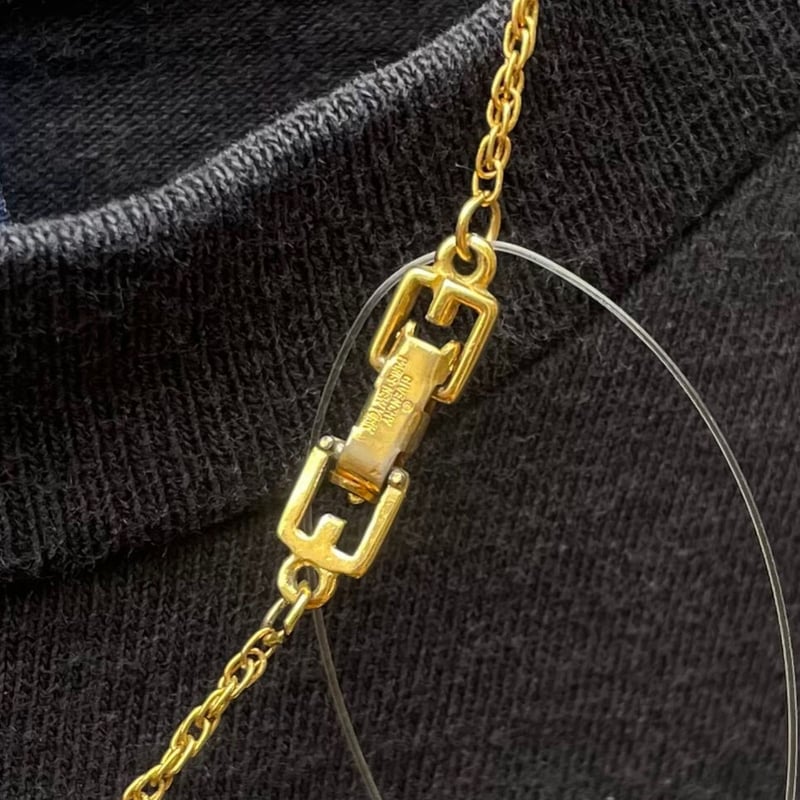 GIVENCHY/ジバンシィ ゴールドカラーネックレス 80年代 (USED GIVENCHY/ジバンシィ ゴールドカラーネックレス 80年代 (USED