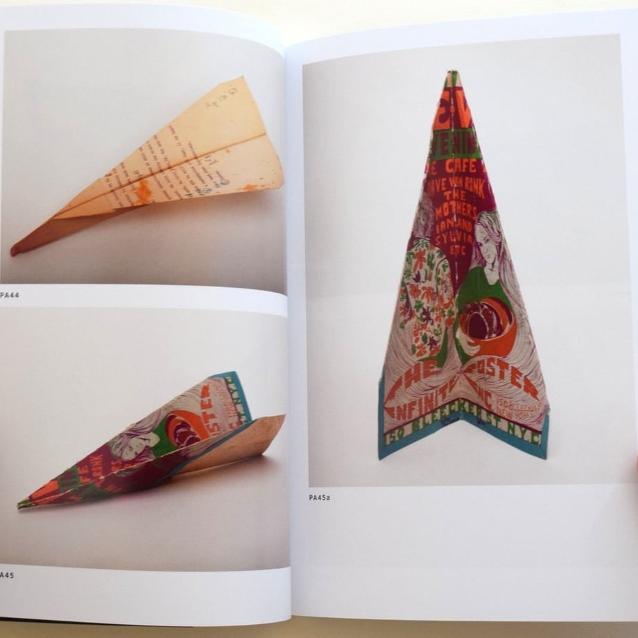 PAPER AIRPLANES : The Collections of Harry Smit...