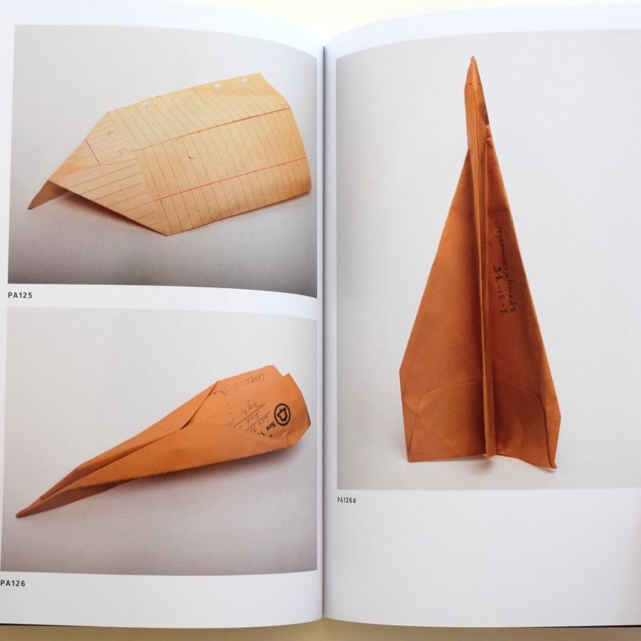 PAPER AIRPLANES : The Collections of Harry Smit...
