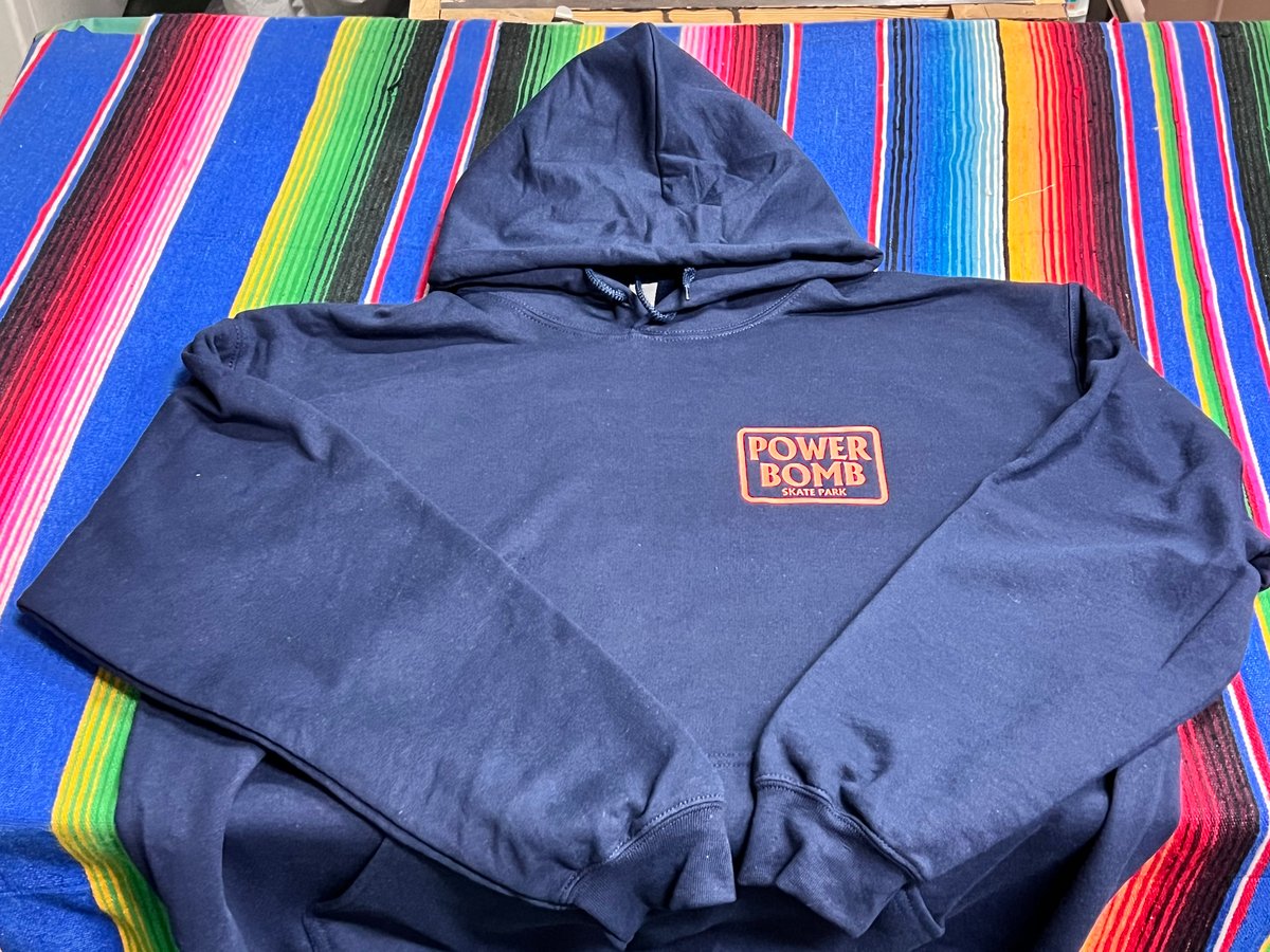 PB BOX LOGO フーディー | Crank socks online store