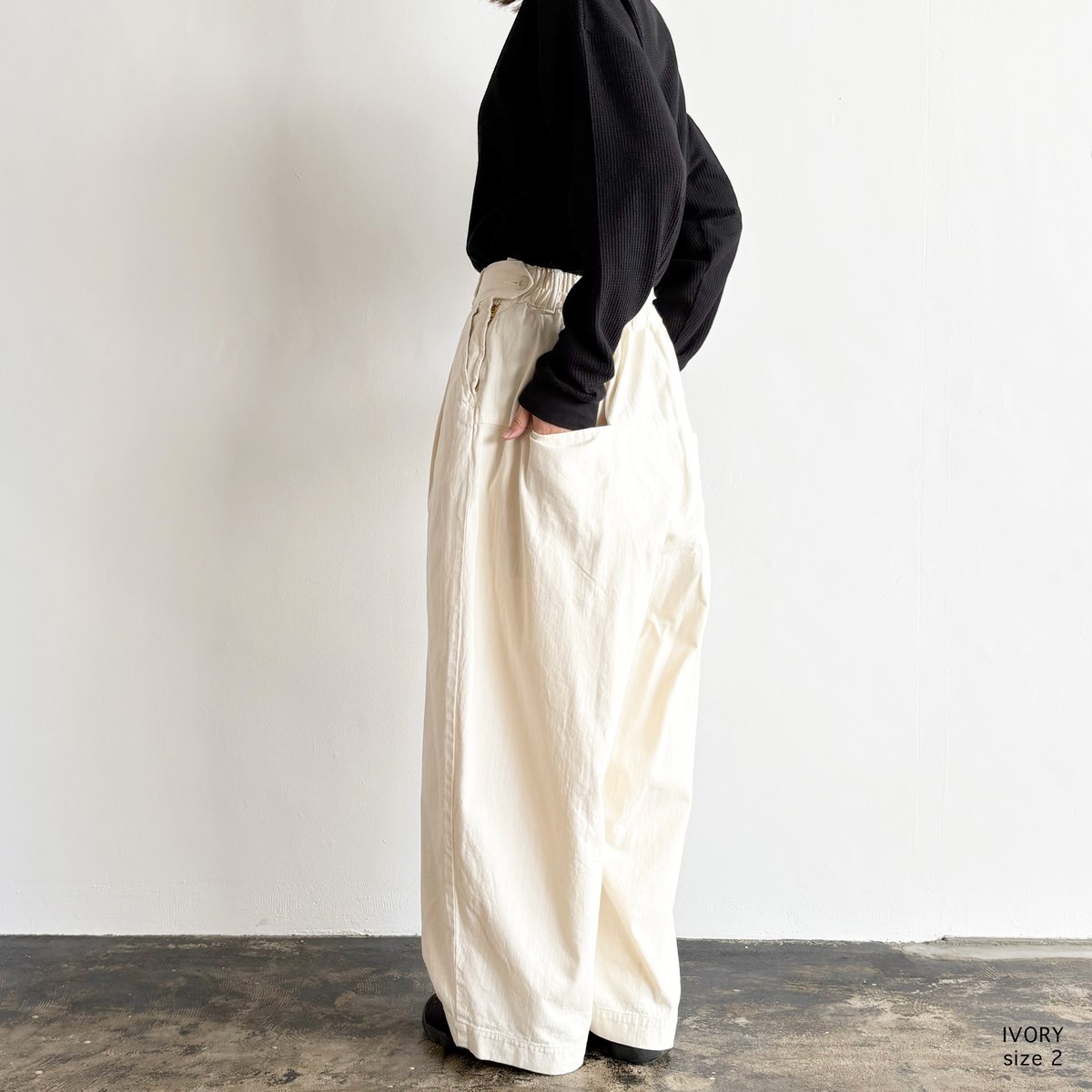 DENIM WIDE EGG PANTS デニム ワイドエッグパンツ A22601 | H...