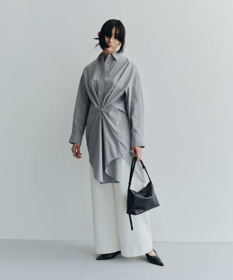 center twist gather shirt OP | F A S H I R U center twist gather shirt OP | F A S H I R U