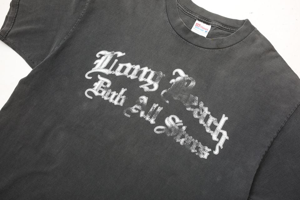 Skunk Records T-Shirt | Strato Skunk Records T-Shirt | Strato