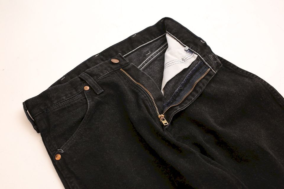 Wrangler 13MWZWK Black Denim Pants | Strato Wrangler 13MWZWK Black Denim Pants | Strato