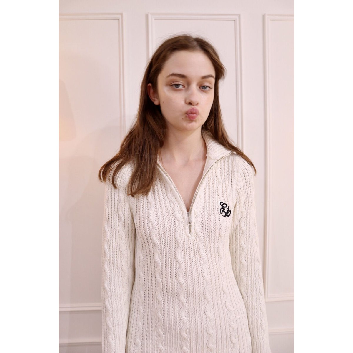 Eé half zip cable knit onepiece white | épine Eé half zip cable knit onepiece white | épine