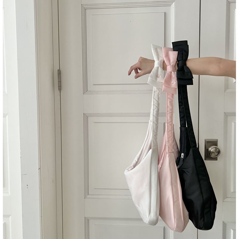 é ribbon nylon half moon bag(3color) | épine é ribbon nylon half moon bag(3color) | épine
