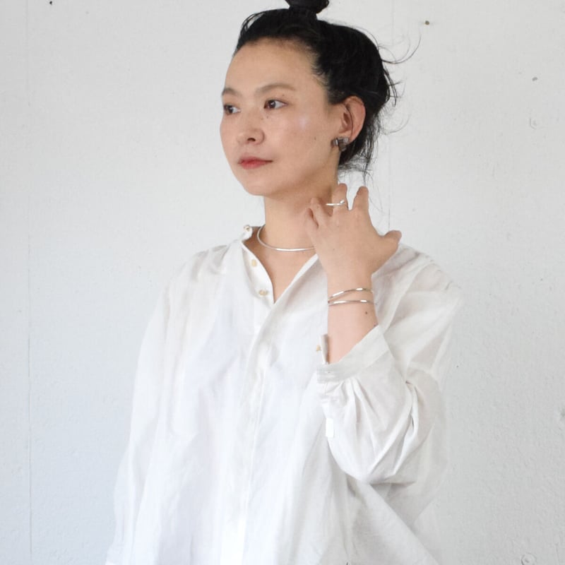 MONICA CASTIGLIONI (モニカ・カスティリオーニ) FILO CONTINUO MONICA CASTIGLIONI (モニカ・カスティリオーニ) FILO CONTINUO