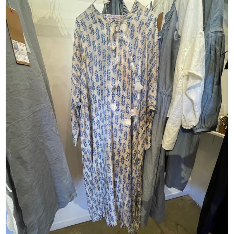 TOWAVASE(トワヴァーズ)Charlie Dress 更紗プリント ロング TOWAVASE(トワヴァーズ)Charlie Dress 更紗プリント ロング