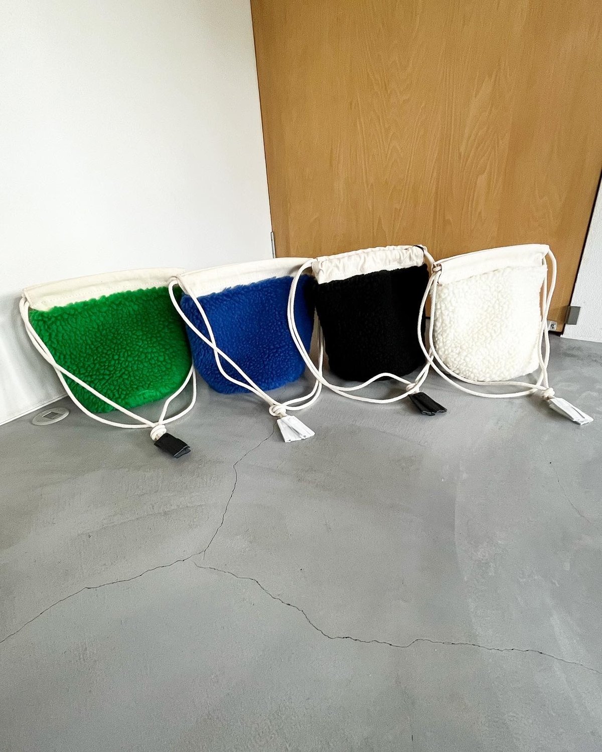 『TEMBEA／GAME POUCH SMALL』 | SALVE