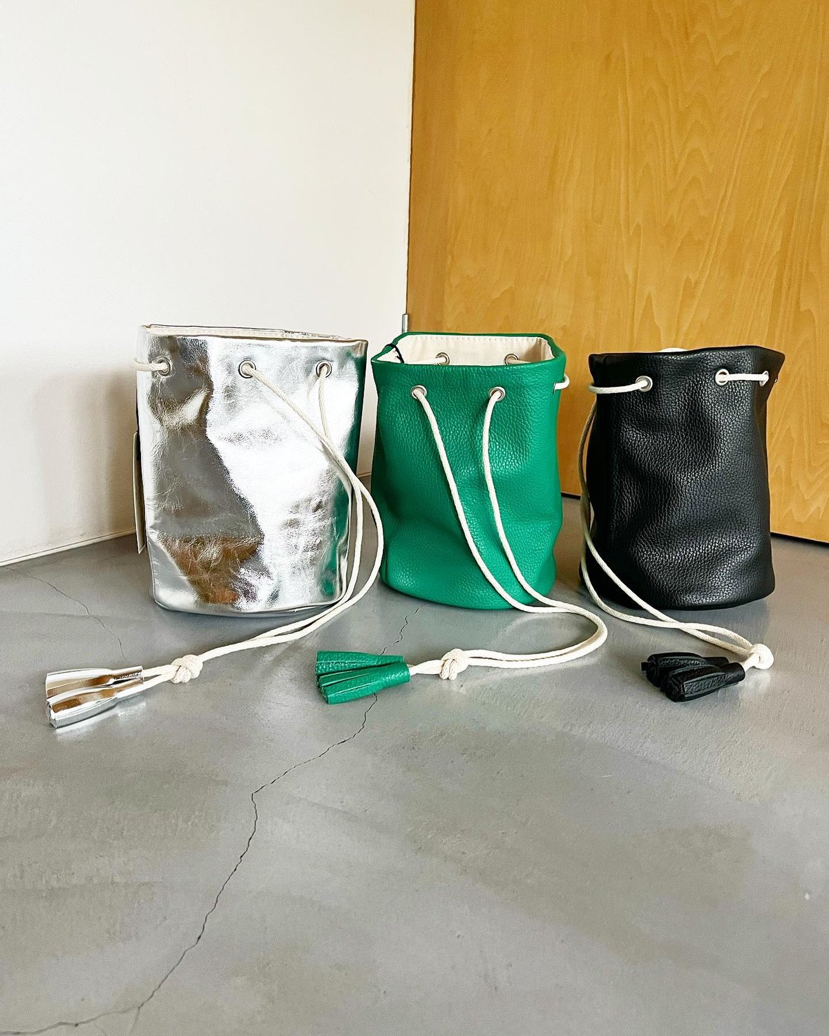 『TEMBEA／GAME POUCH LEATHER』 | SALVE