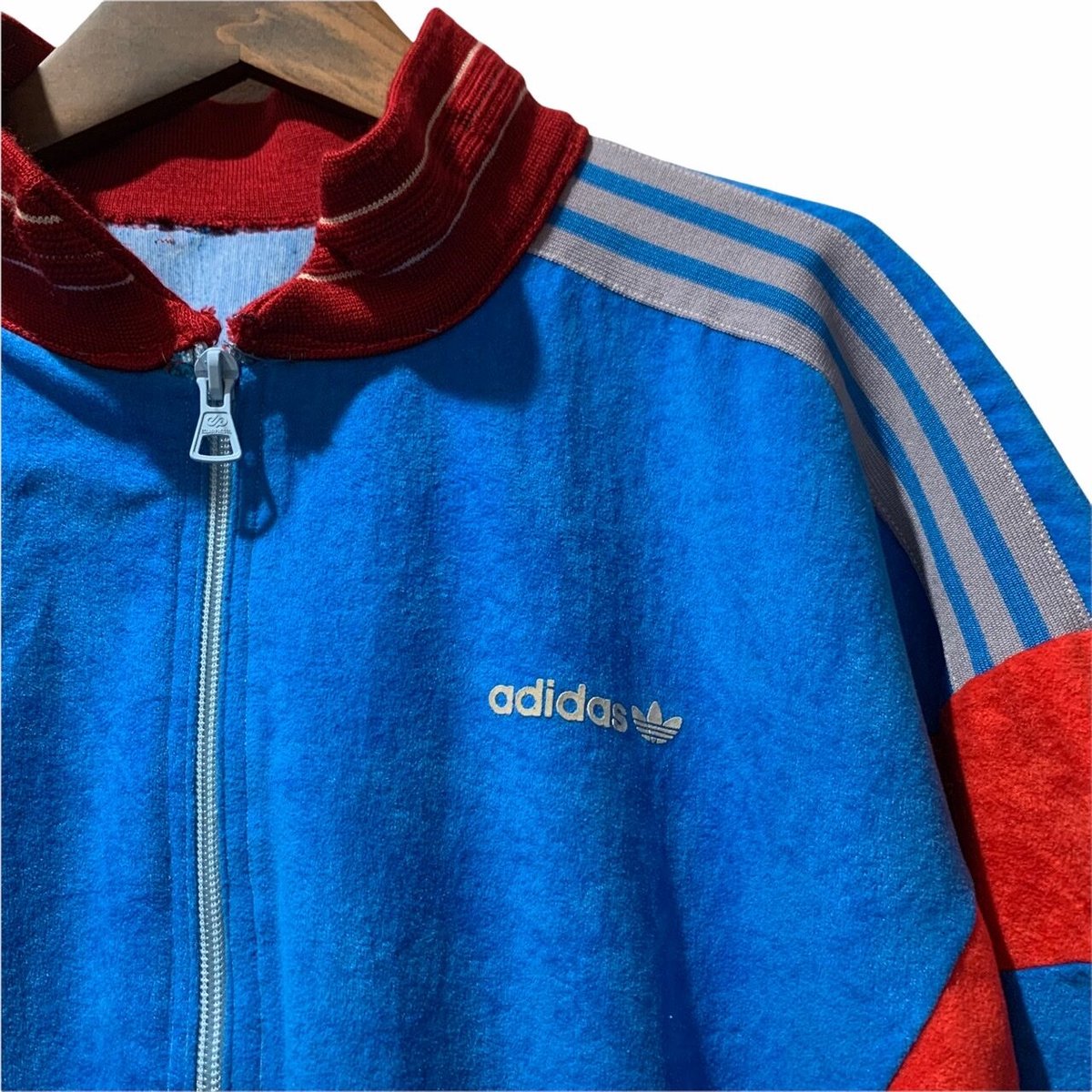 70's VINTAGE ADIDAS TRACK JACKET | OLD INN. 70's VINTAGE ADIDAS TRACK JACKET | OLD INN.