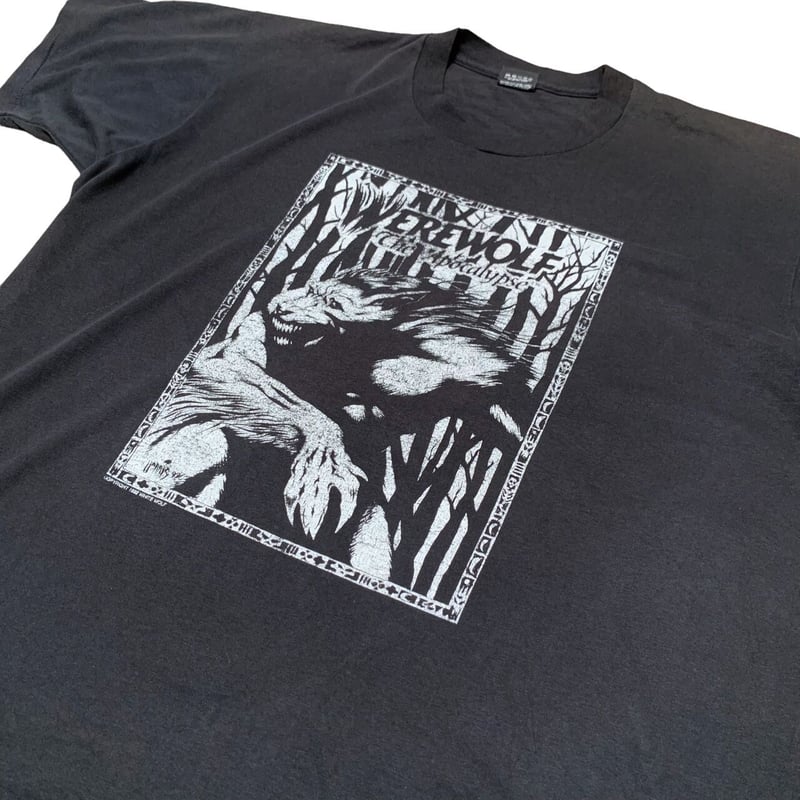 90's VINTAGE WEREWOLF T-SHIRT | OLD INN. 90's VINTAGE WEREWOLF T-SHIRT | OLD INN.