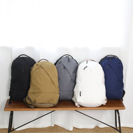 カジュアルに使えつ人気アイテム！Minimal Day Pack | wdl. | OFFIC...