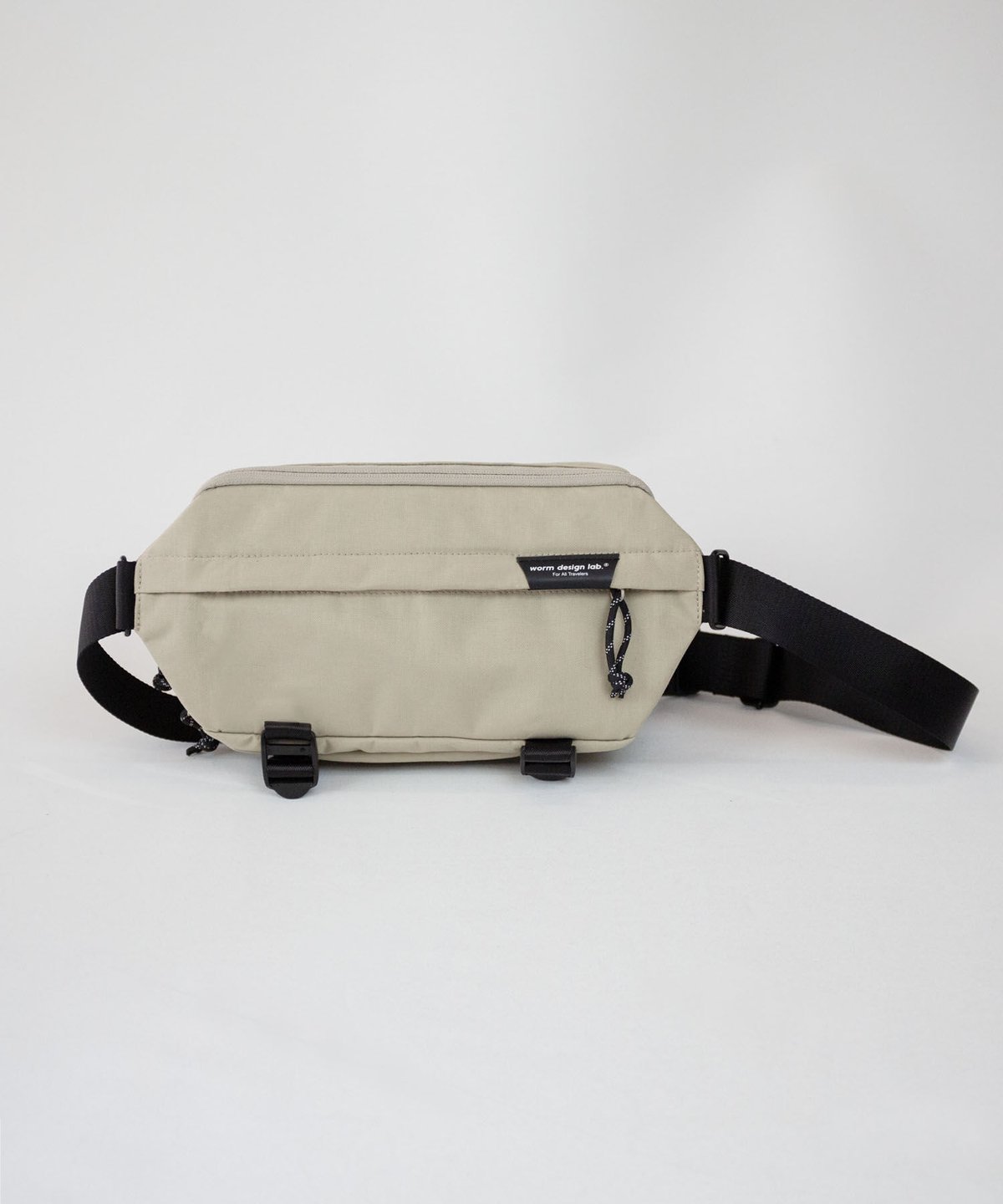 ちょっとした外出に Travel Slim Sling | wdl. | OFFICIAL ...