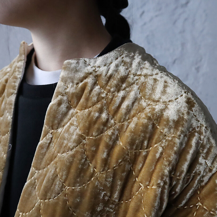 TOWAVASE velvet quilt robe (camel) | nii-B | TOWAVASE velvet quilt robe (camel) | nii-B |