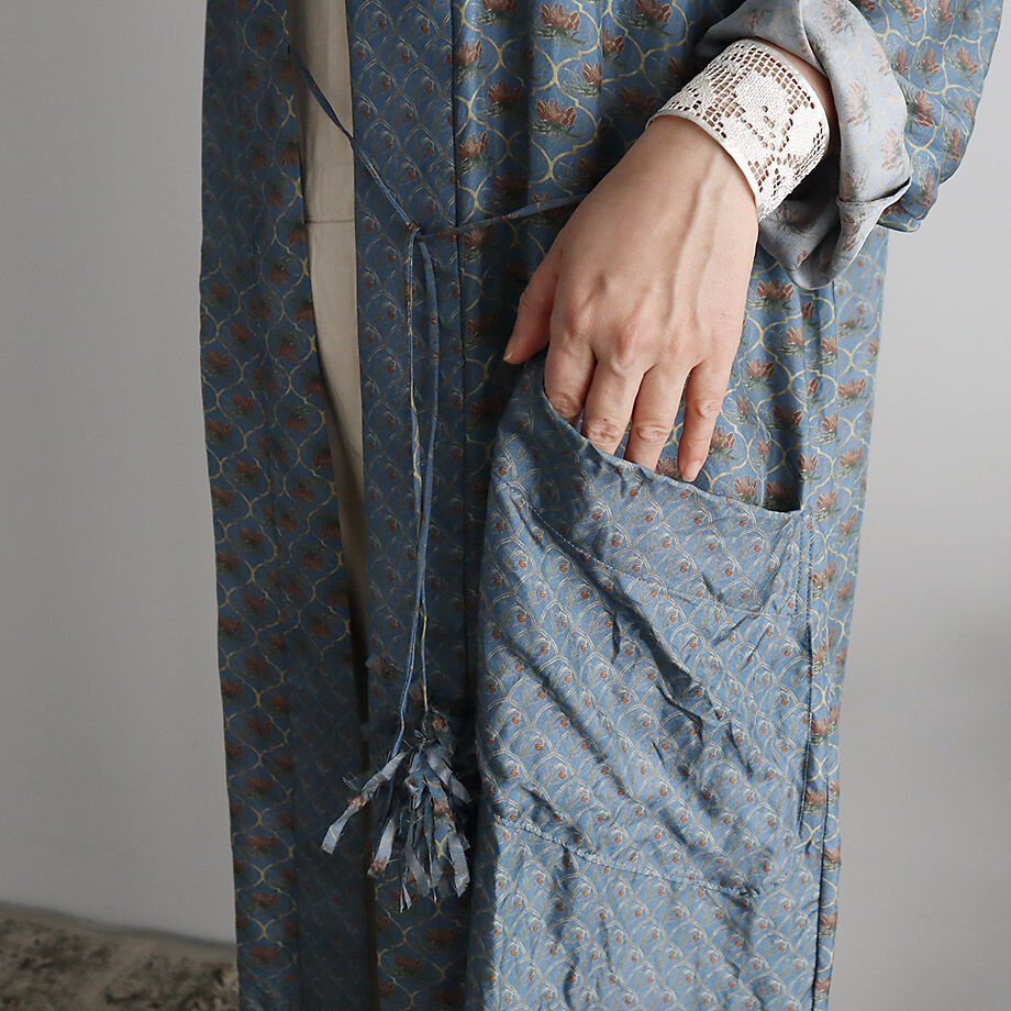 TOWAVASE sarasa silk robe (blue) | nii-B | WEBSHOP TOWAVASE sarasa silk robe (blue) | nii-B | WEBSHOP