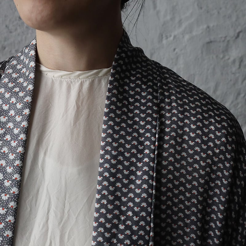 TOWAVASE sarasa silk robe (gray) | nii-B | WEBSHOP TOWAVASE sarasa silk robe (gray) | nii-B | WEBSHOP