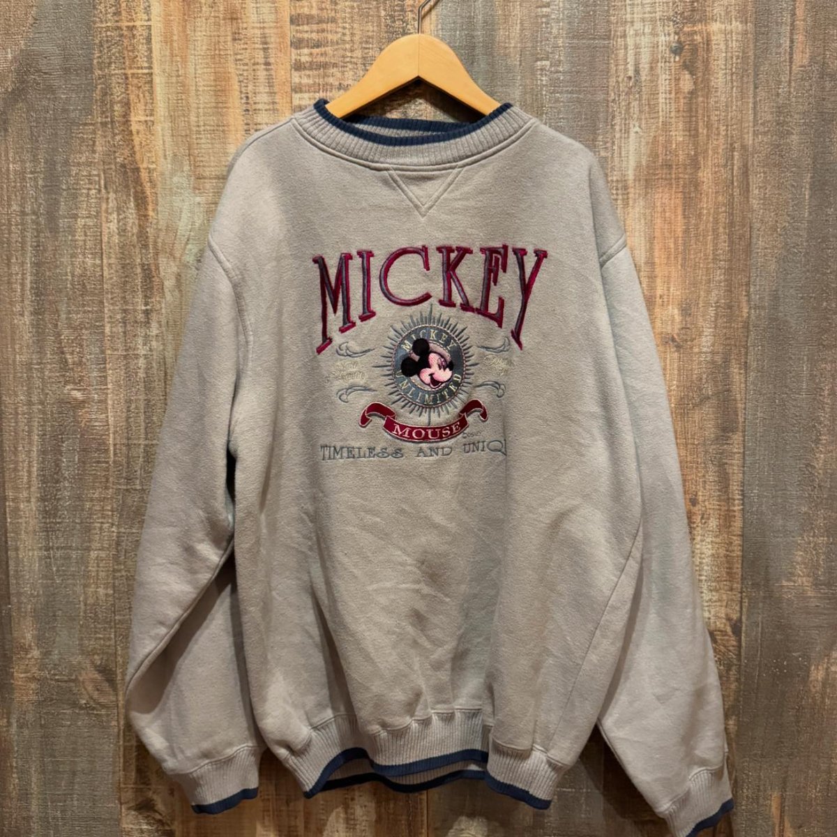 Disney MICKEY UNLIMITED 刺繍スウェット | CUSTOM FEVER Disney MICKEY UNLIMITED 刺繍スウェット | CUSTOM FEVER