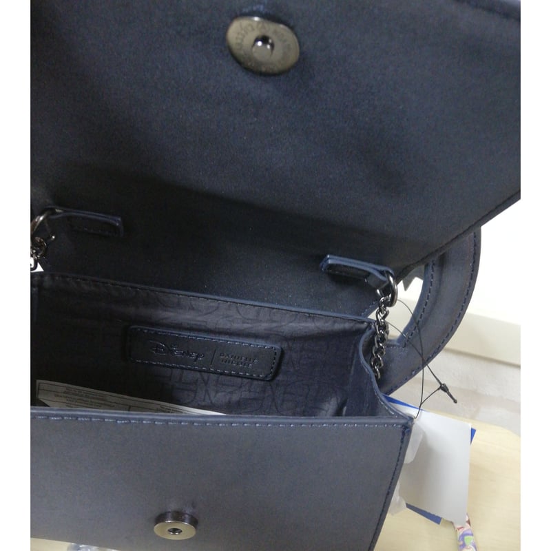 USA直輸入】DISNEY アラジン ジャスミン 空飛ぶじゅうたん USA直輸入】DISNEY アラジン ジャスミン 空飛ぶじゅうたん