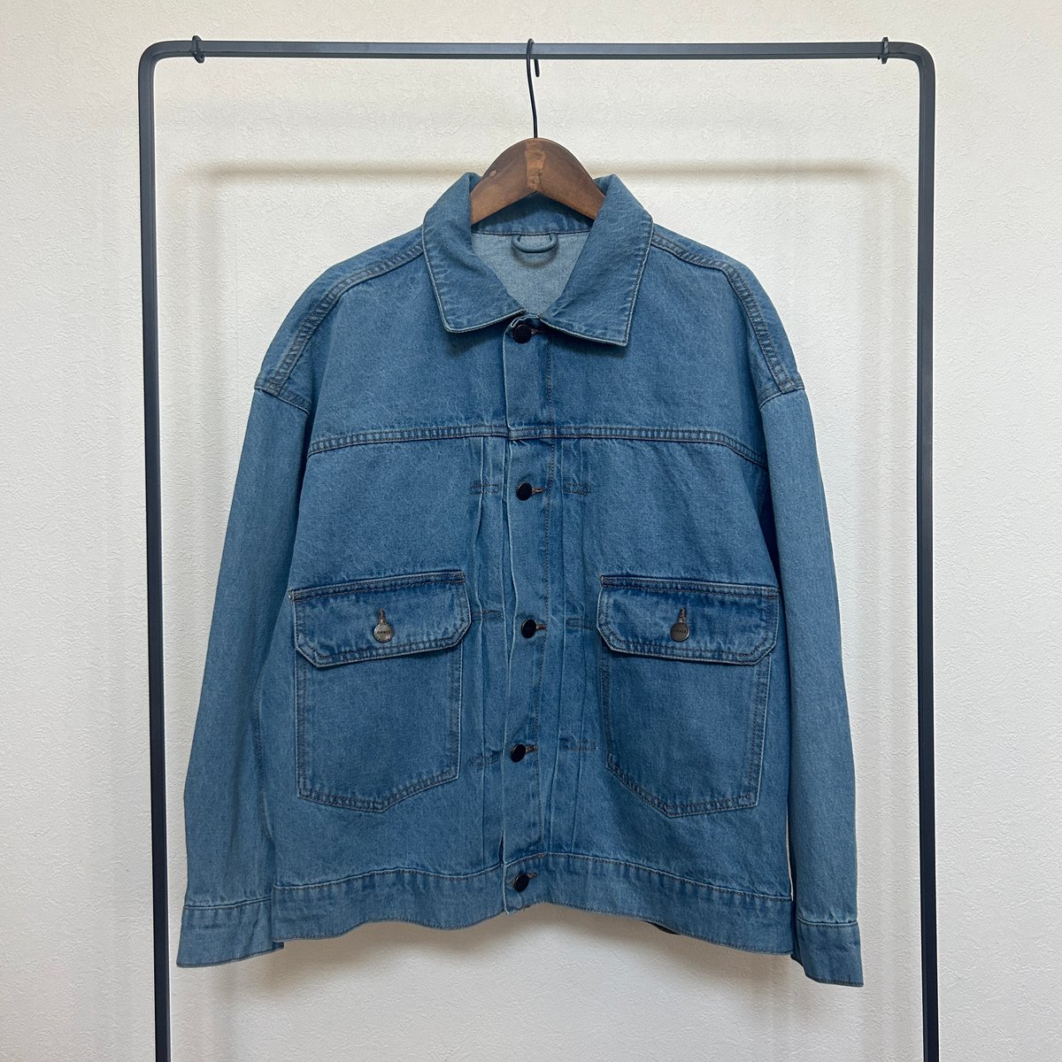 シンプルデニムジャケット (ミディアムウォッシュ/2size) | COPINE シンプルデニムジャケット (ミディアムウォッシュ/2size) | COPINE