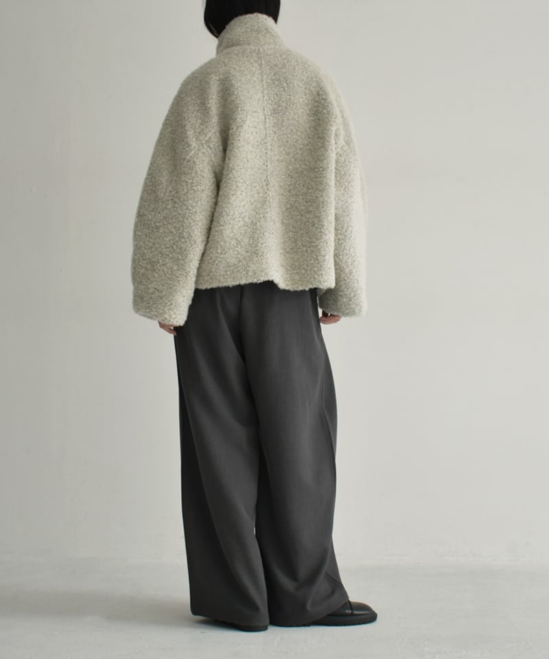 coat-02052 ウール混 ハイネック ブークレ ショート コート coat-02052 ウール混 ハイネック ブークレ ショート コート