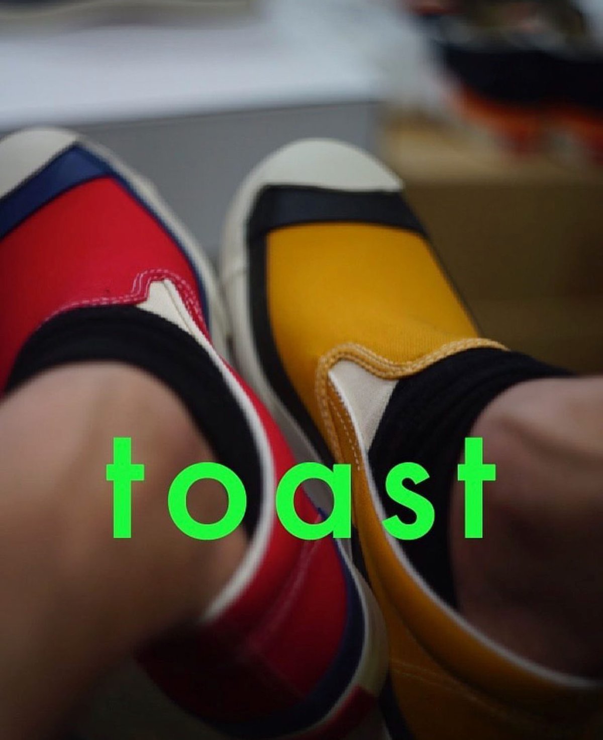 toast FOOT & EYEGEAR - "soy" riser (レッド) | east...