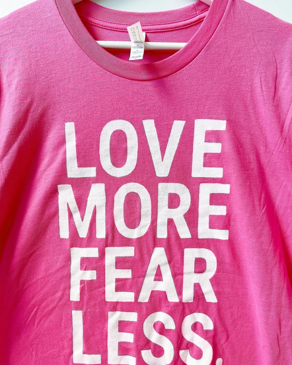 T-shirt「LOVE MORE FEAR LESS」（Cherry Pink&size L...